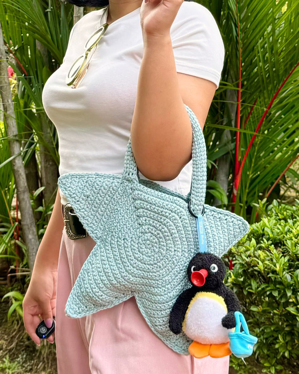 Beginner Crochet Bag Pattern Star Tote by devout hand